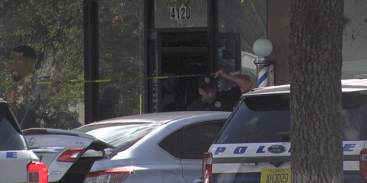 Barbershop shooting sends 1 to hospital in Gainesville Barbershop shooting sends 1 to hospital in Gainesville
