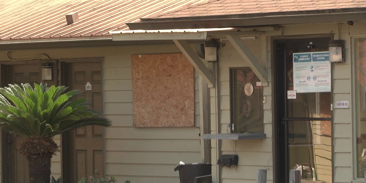 Sheriff’s deputies arrest 19 squatters at Alachua County-owned motel Sheriff’s deputies arrest 19 squatters at Alachua County-owned motel